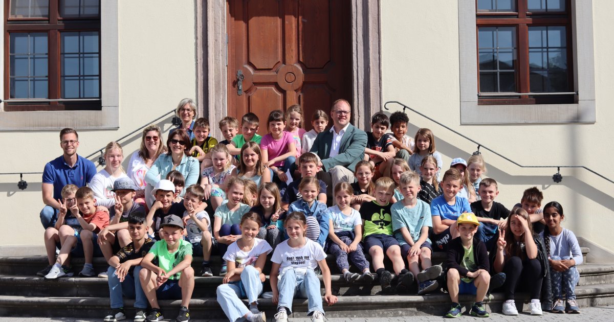 Unterricht mal anders: Klassen 3a und 3d der Schloss-Schule besuchen ...